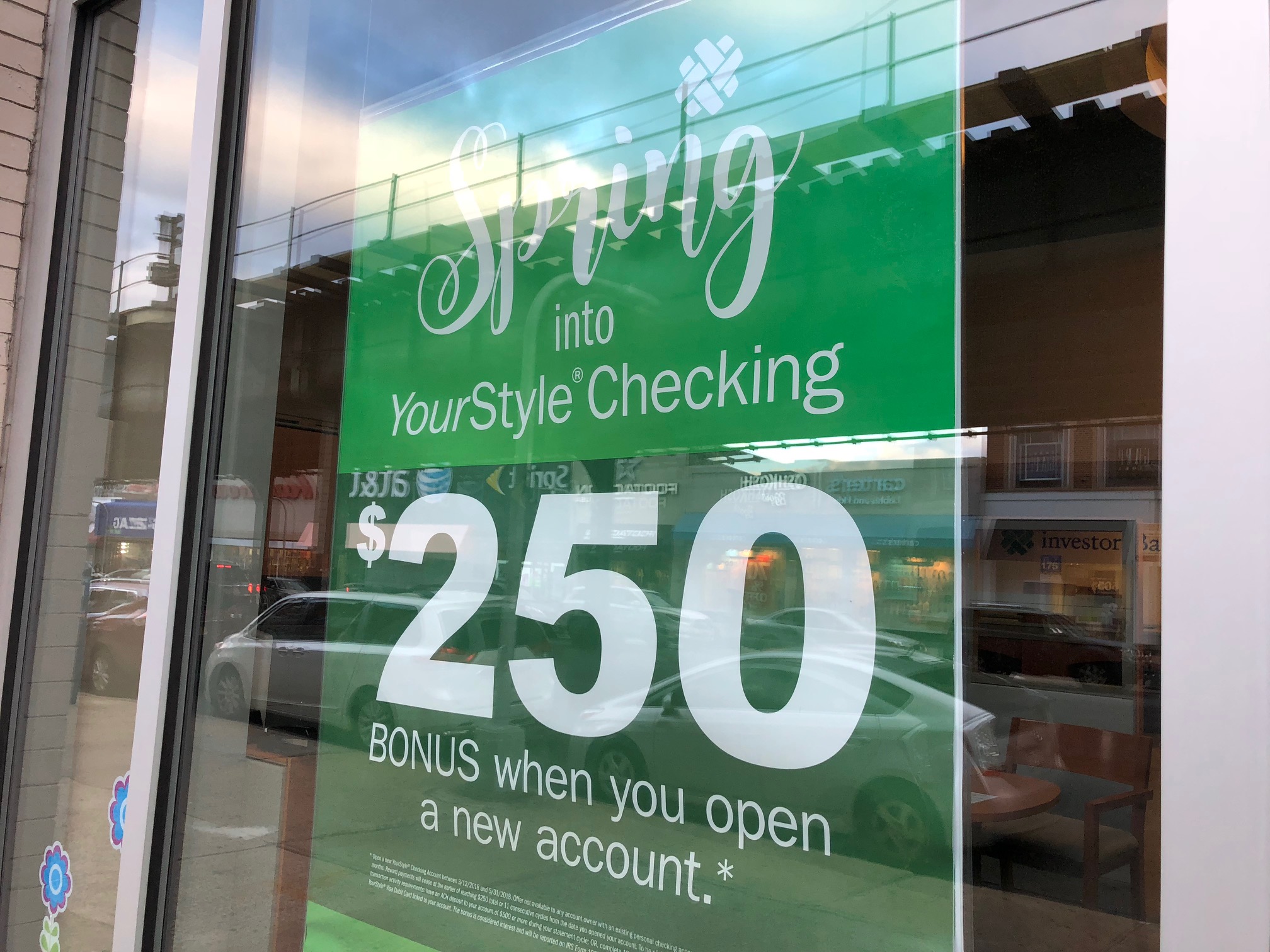 5 Signs You Need a New Checking Account | MyBankTracker